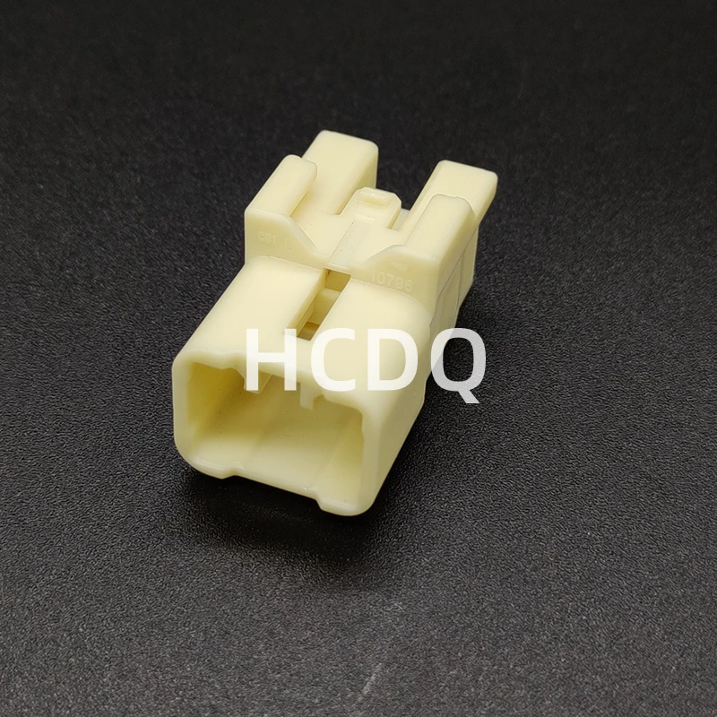 The original 90980-10796 6PIN automobile connector plug shell and ...