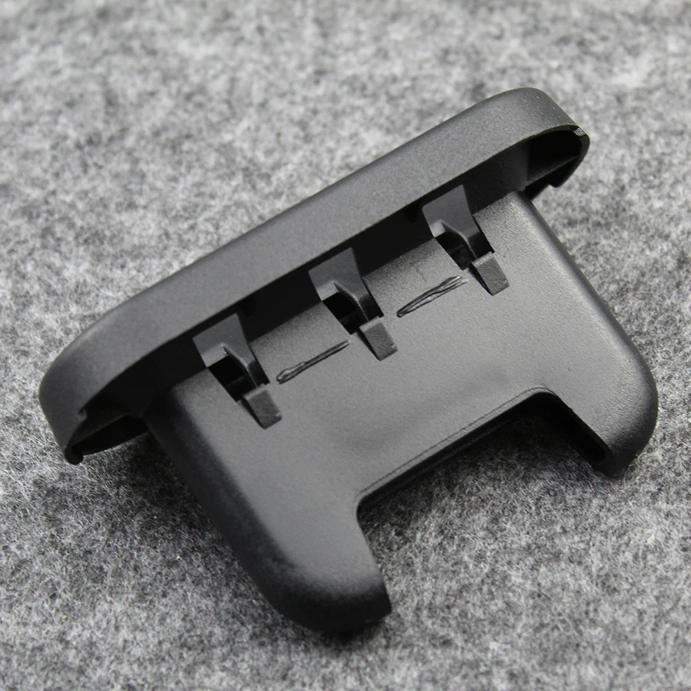 9208257 Rear Row Seats Screw Grommet For Volvo Xc70 C30 C70 V70 S40 S60 ...