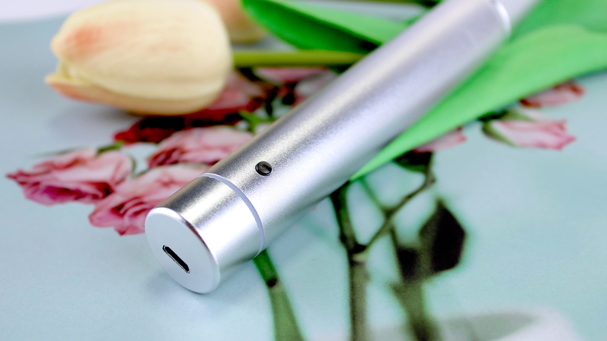 GloPen NP1 Silicon Nano Needling Derma Pen with Rezenerate Tech Micro ...