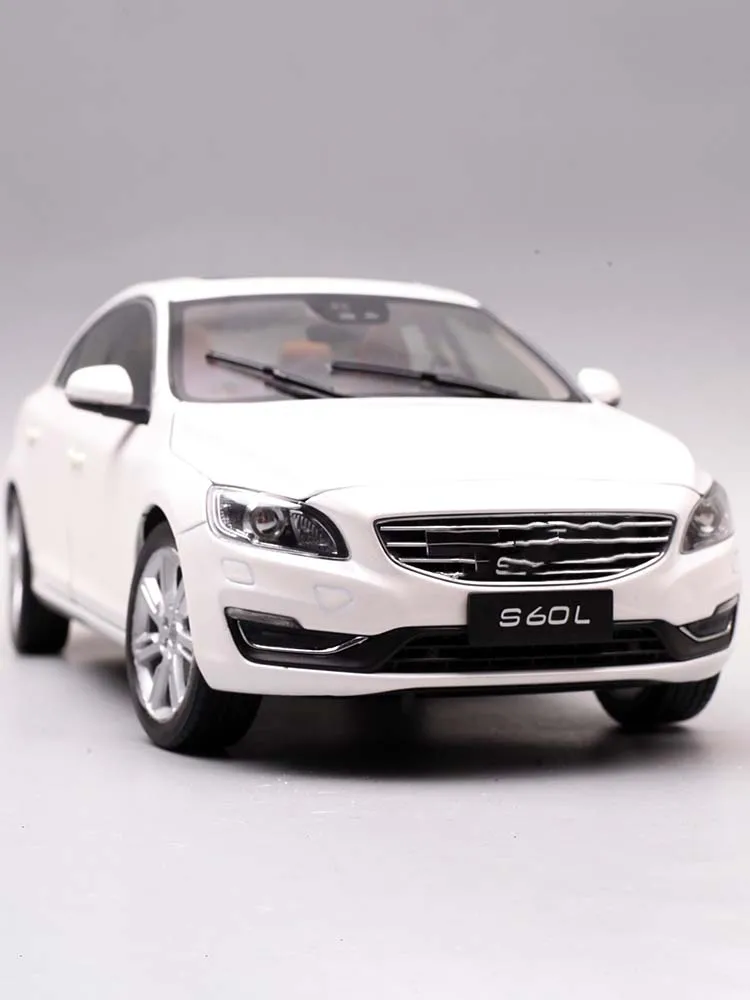 Diecast-1-18-Scale-2016-S60L-Classic-Coupe-Simulation-Alloy-Car-Model-Collectible-Scene ...