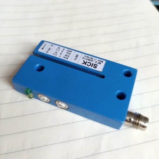 WF2 40B410 6028428 Sick Label Sensor 정품 재고 있음 포크 센서 또는 케이블 DOL 0804 ...