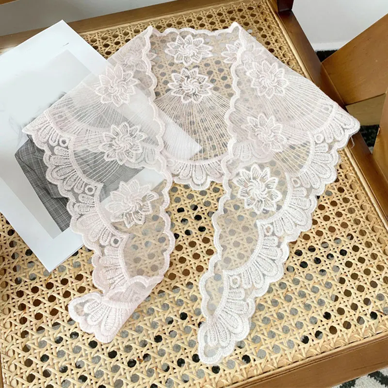 여성용 네커치프 삼각형 스카프 레이스 쉬어 할로우 아웃 단색 반다나 헤어 헤드 스카프 레트로 레이스 크로셰 숄 니트