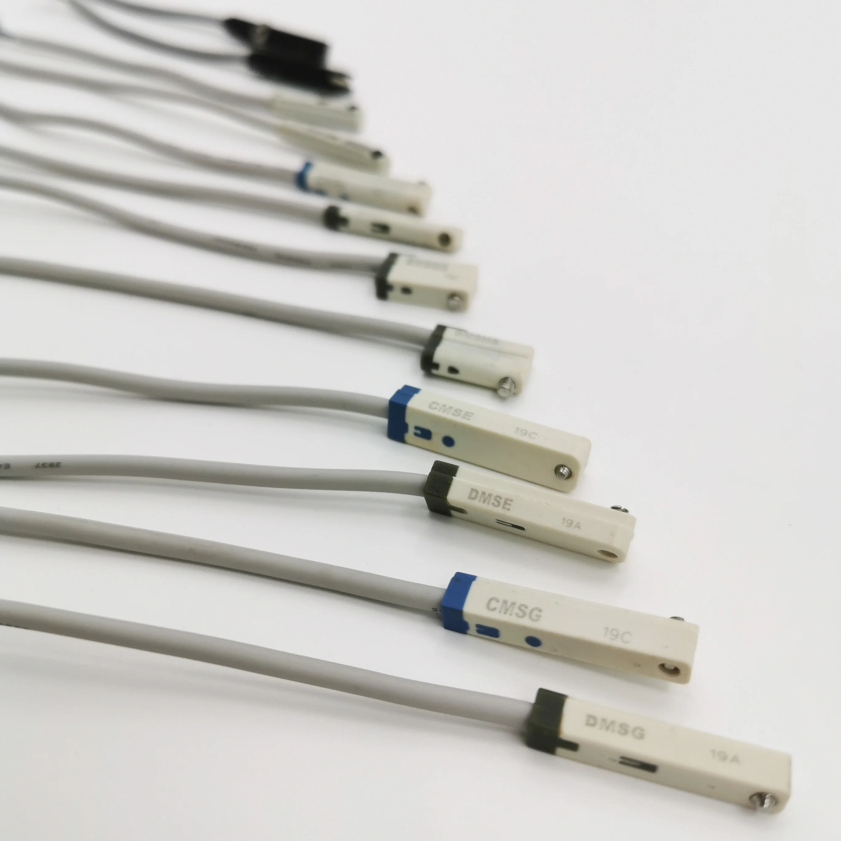 DMS CMS 2meter Cylinder Magnetic Switch Sensor Electronic Type Reed ...