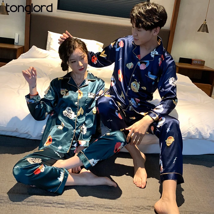 2020 nuevo conjunto de pijamas de pareja otoño Cardigan pijamas mujeres ...