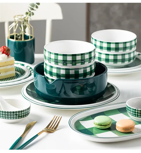Plaid Dinnerware Sets