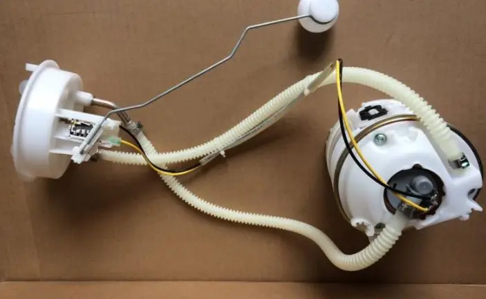 Fuel Pump For Vw Golf Iii Polo Passat Transporter T4 /seat Inca Cordoba ...