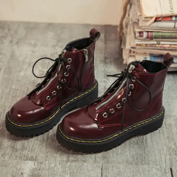 Обувь в стиле рок; женские резиновые сапоги на плоской подошве; кожаные ...