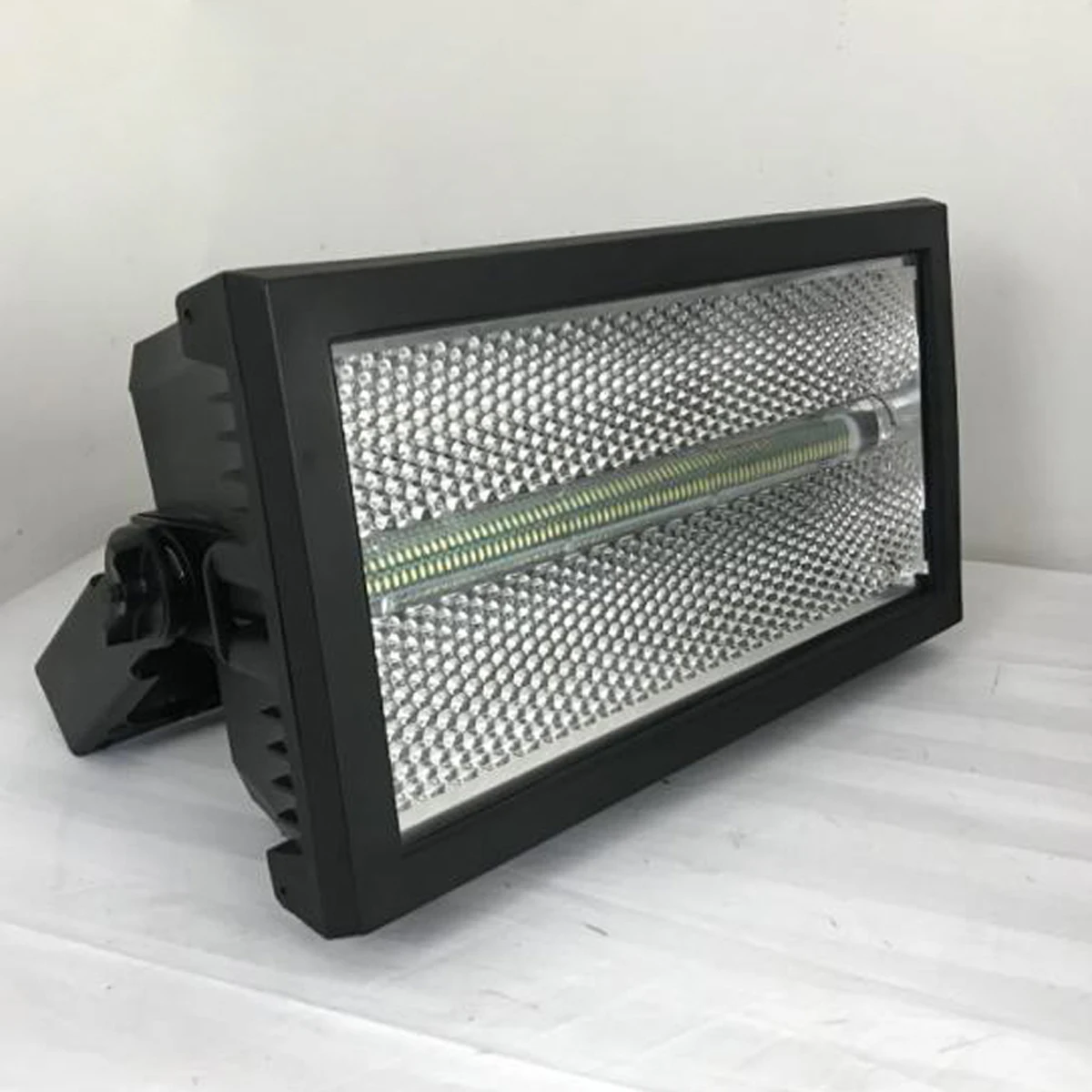 Professional Atomic 3000 DMX LED Strobe Entertainment Lighting and ...