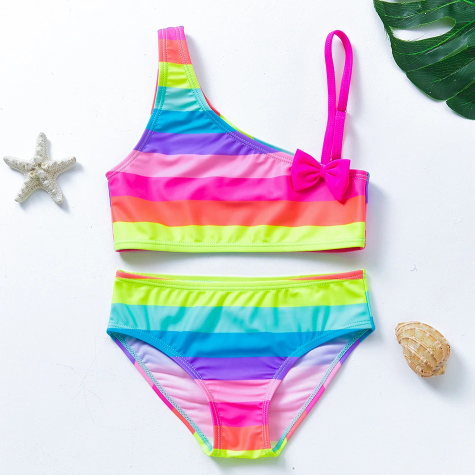 15 Year Old Girls In Bathing Suits