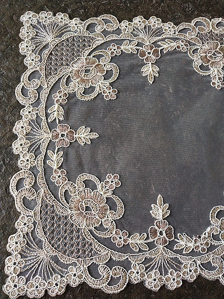 Champagne gold-28x42cm-Napperon rectangulaire brodé en dentelle ...