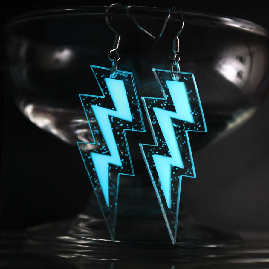 Flash Lightning Bolt On The Ear