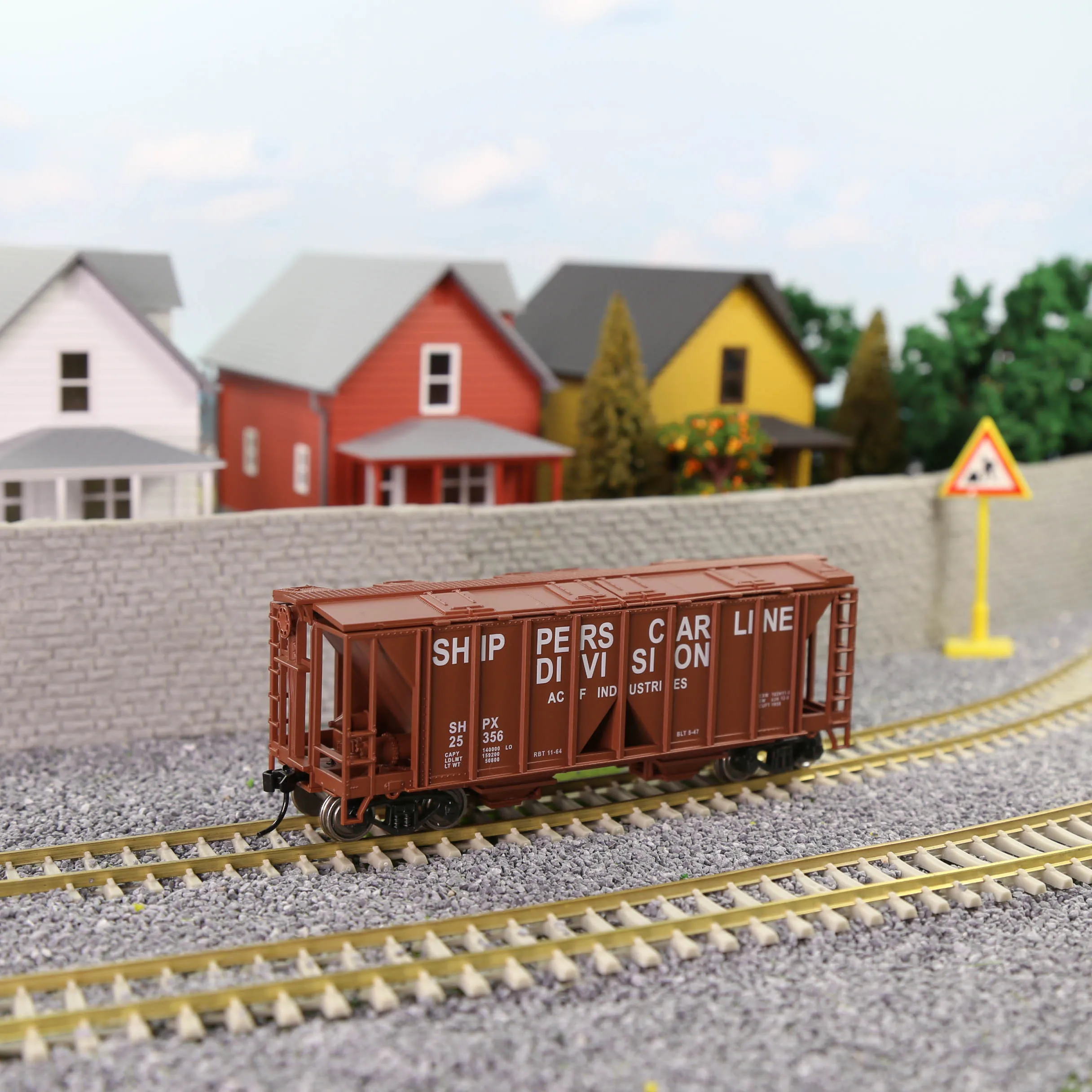 N Scale Model Train Cars