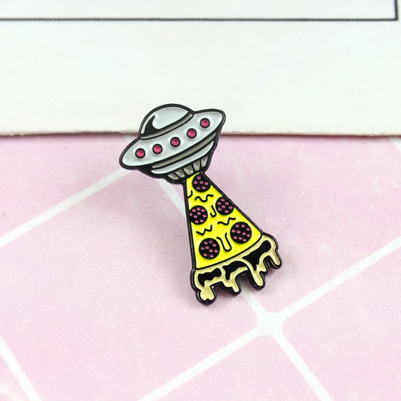 Bonito-ufo-pizza-esmalte-broche-espa-o-nave-espacial-em-forma-de-pino ...