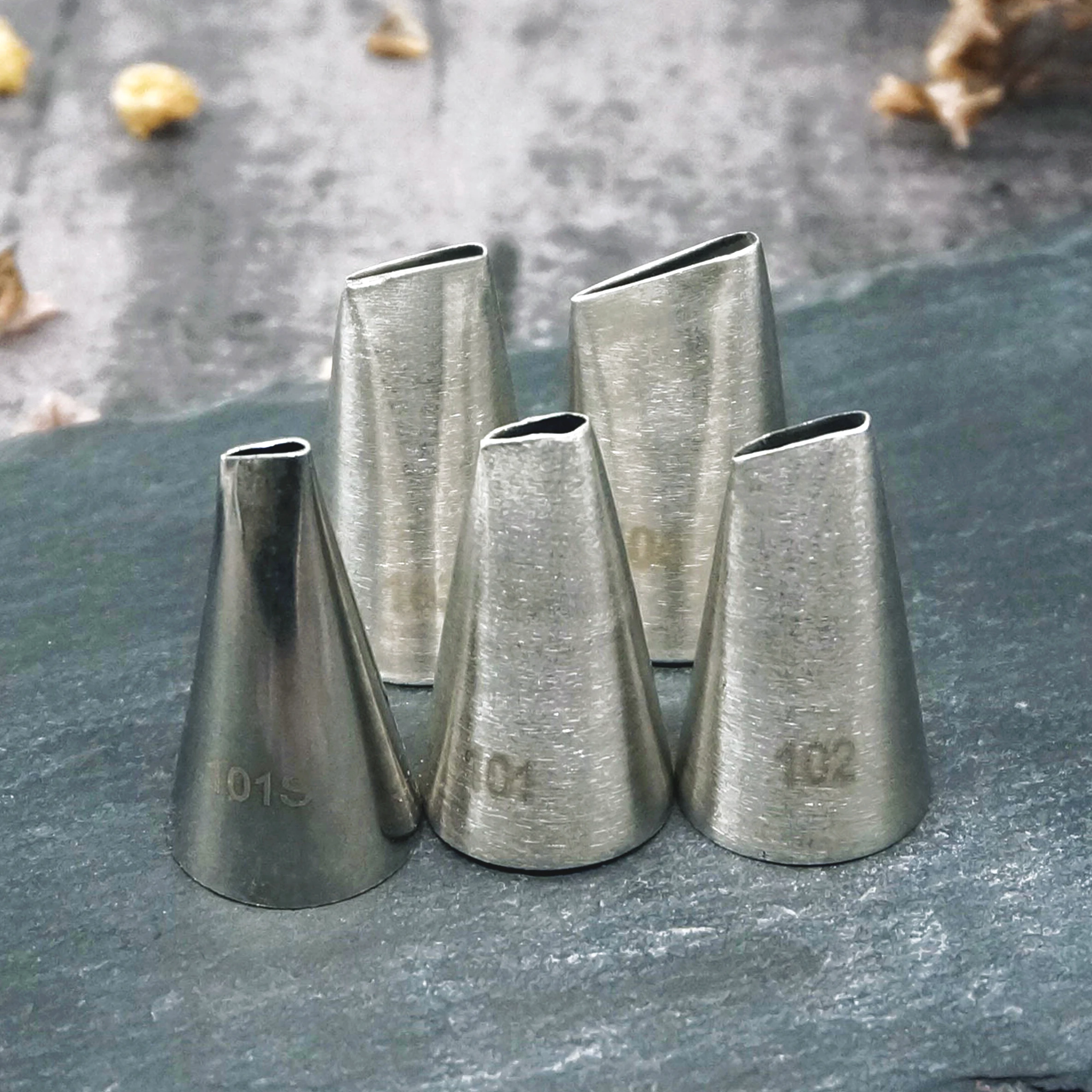 101s-101-102-103-104-Piping-Nozzle-For-Creating-Rose-Petal-Shape ...