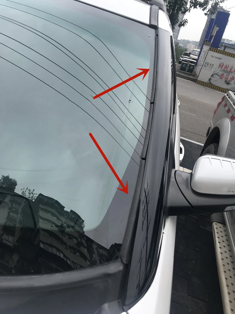 2022 Ford Explorer A Pillar