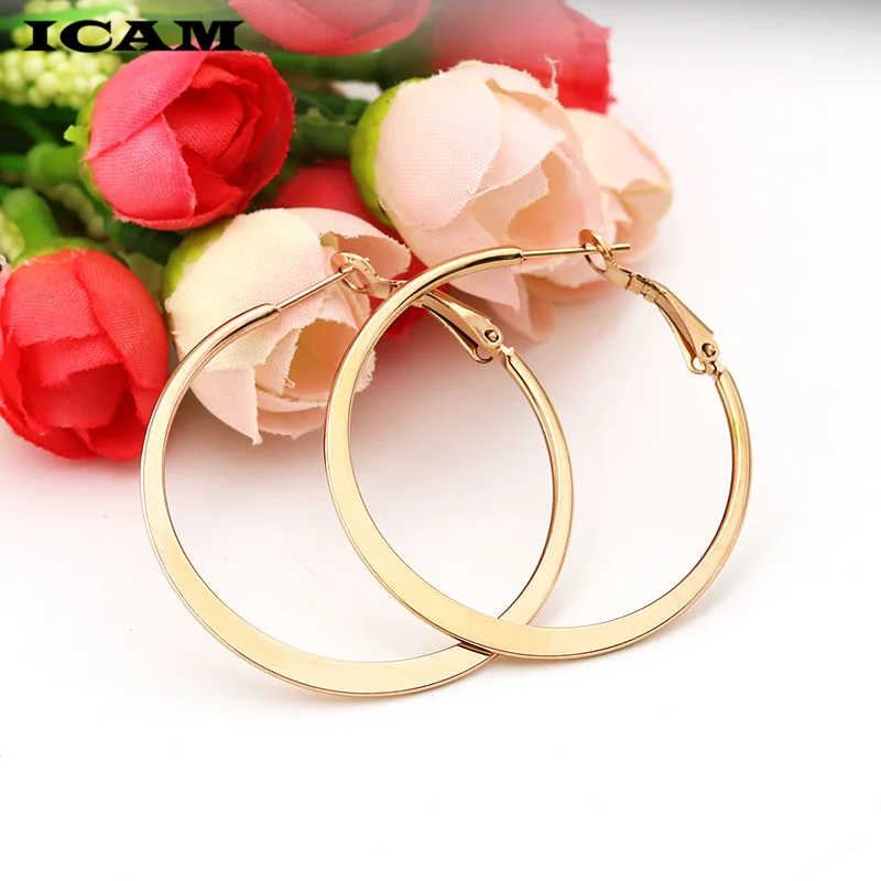 Icam 우아한 기하학 원형 원형 후프 귀걸이 여성을 위한 할로우 서클 패션 귀걸이 성명 주얼리 절묘한 선물귀고리