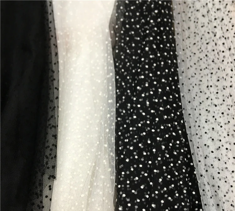 Tissu en tulle floqué - MARQUE - Blanc et noir - 150cm de largeur ...