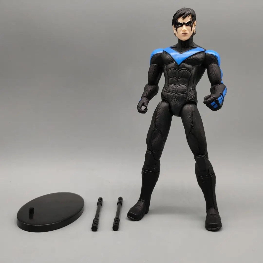 Nightwing Arkham City Figure