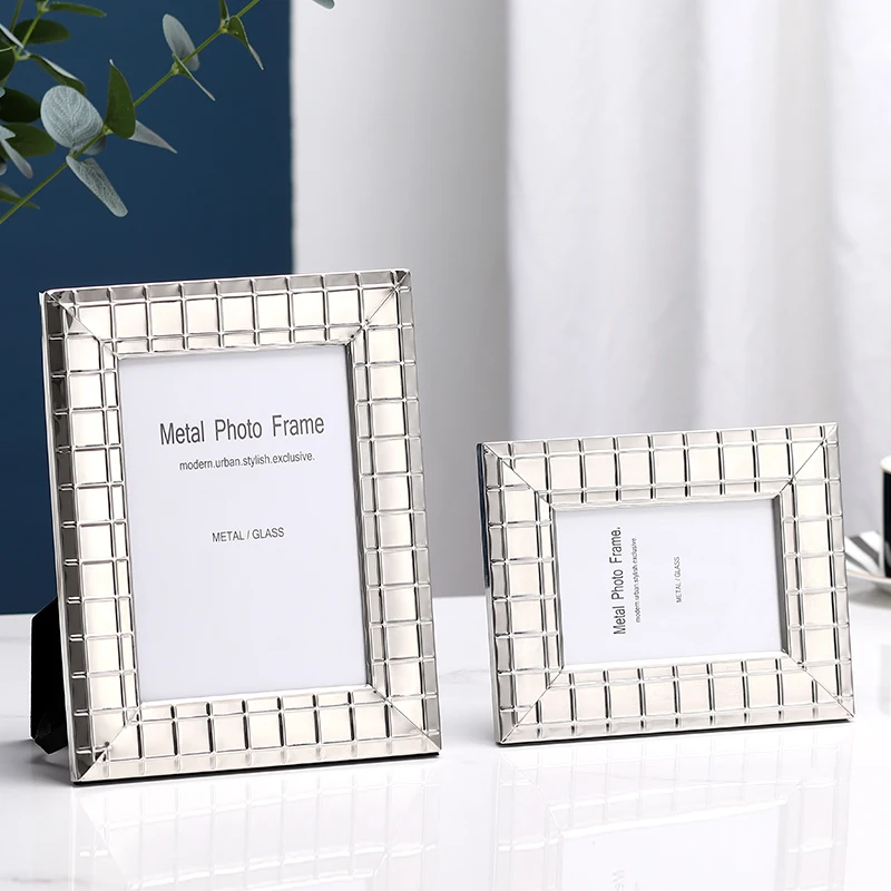 Simple Silver Picture Frame
