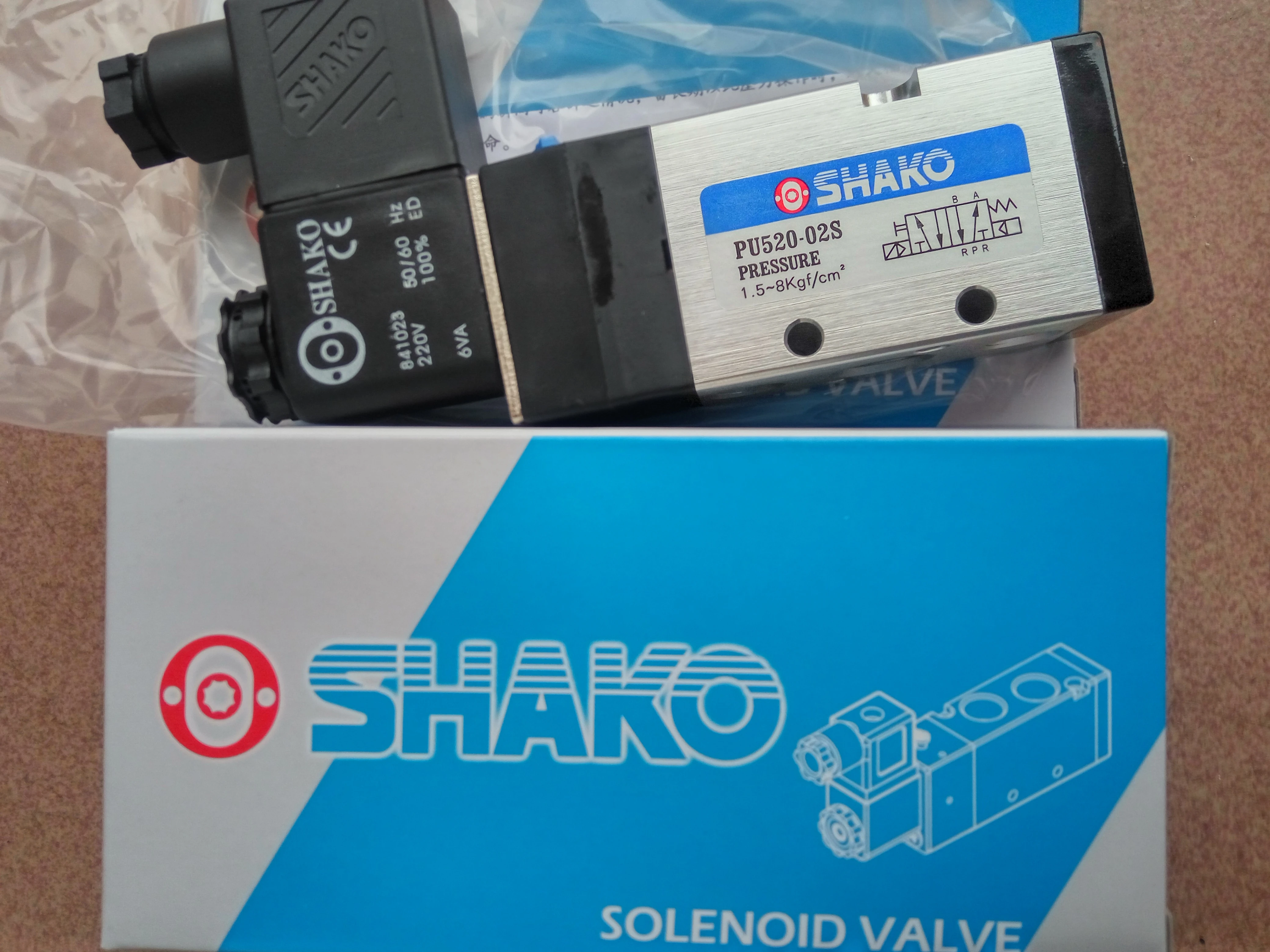 Shako Pneumatic Solenoid Valve Pu520-02s Pressure 1.5~8kgf Cm² Solenoid ...