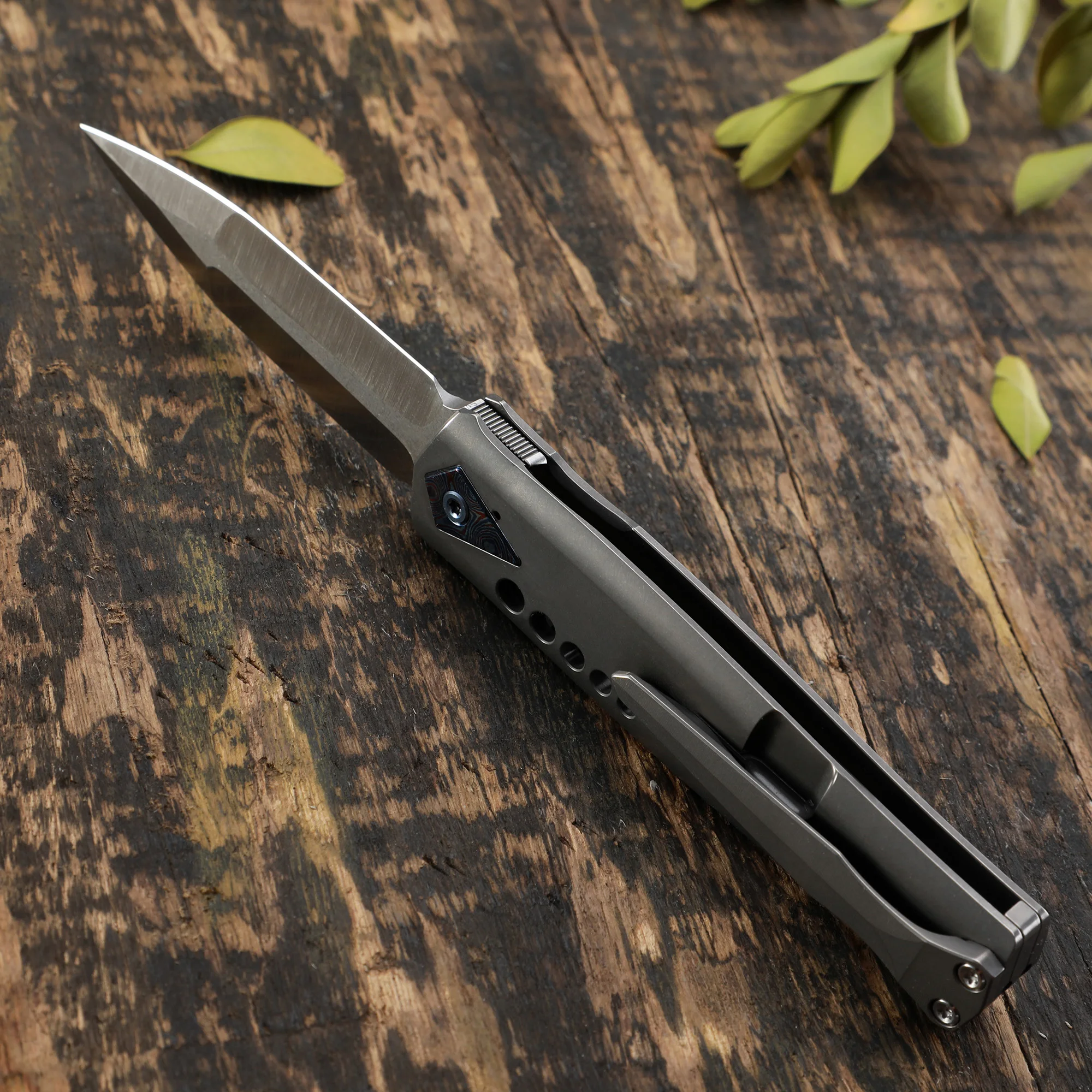 Mykel Hawke Knife
