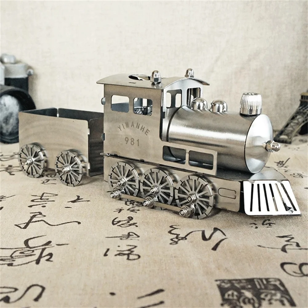 Vintage Nostalgic Movable Steam Train Model Birthday Gift Toy Desktop ...