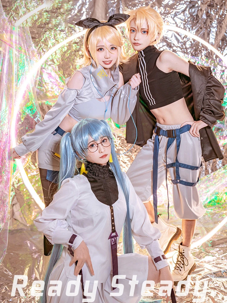 Sexy Len Kagamine Cosplay