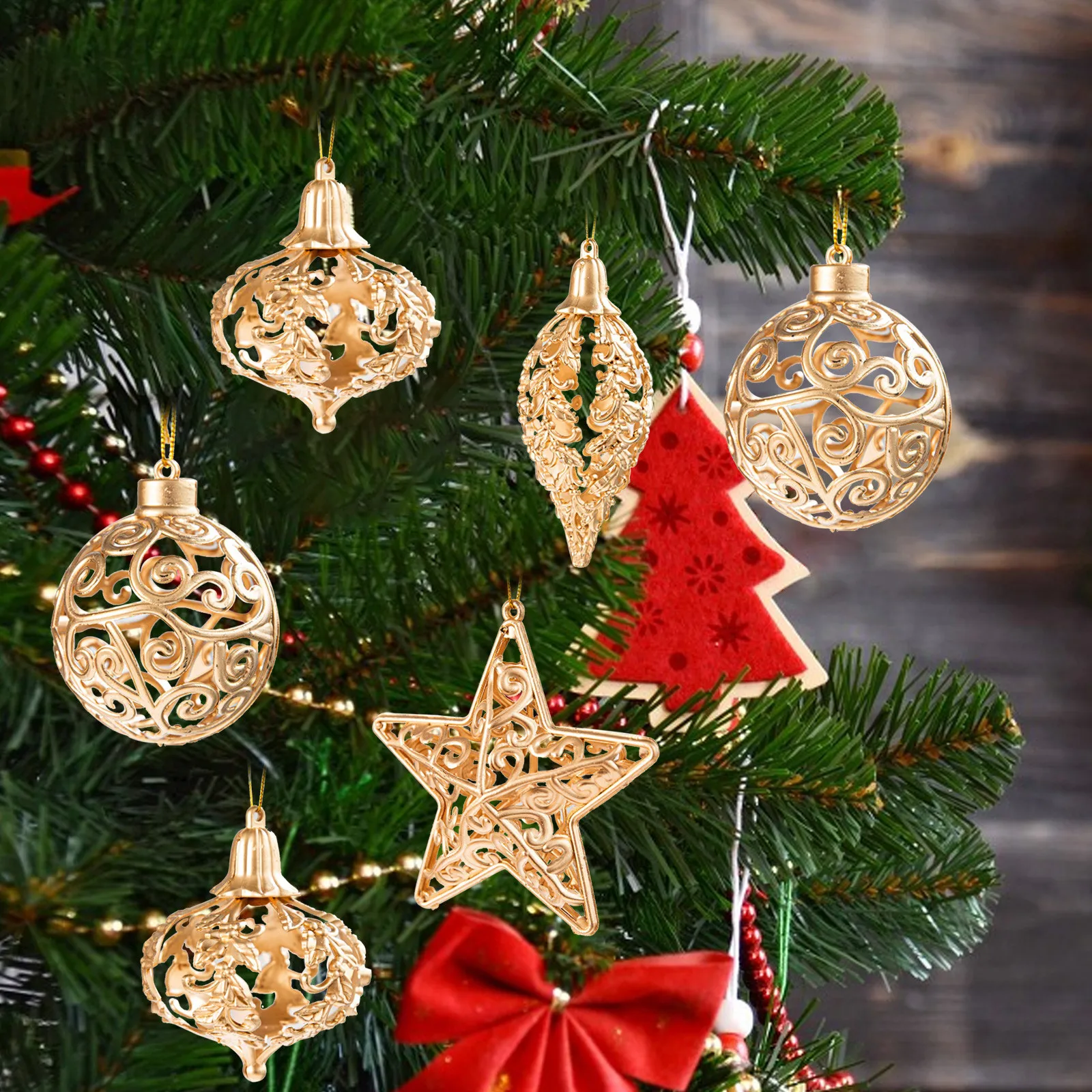 Gold Christmas Decorations