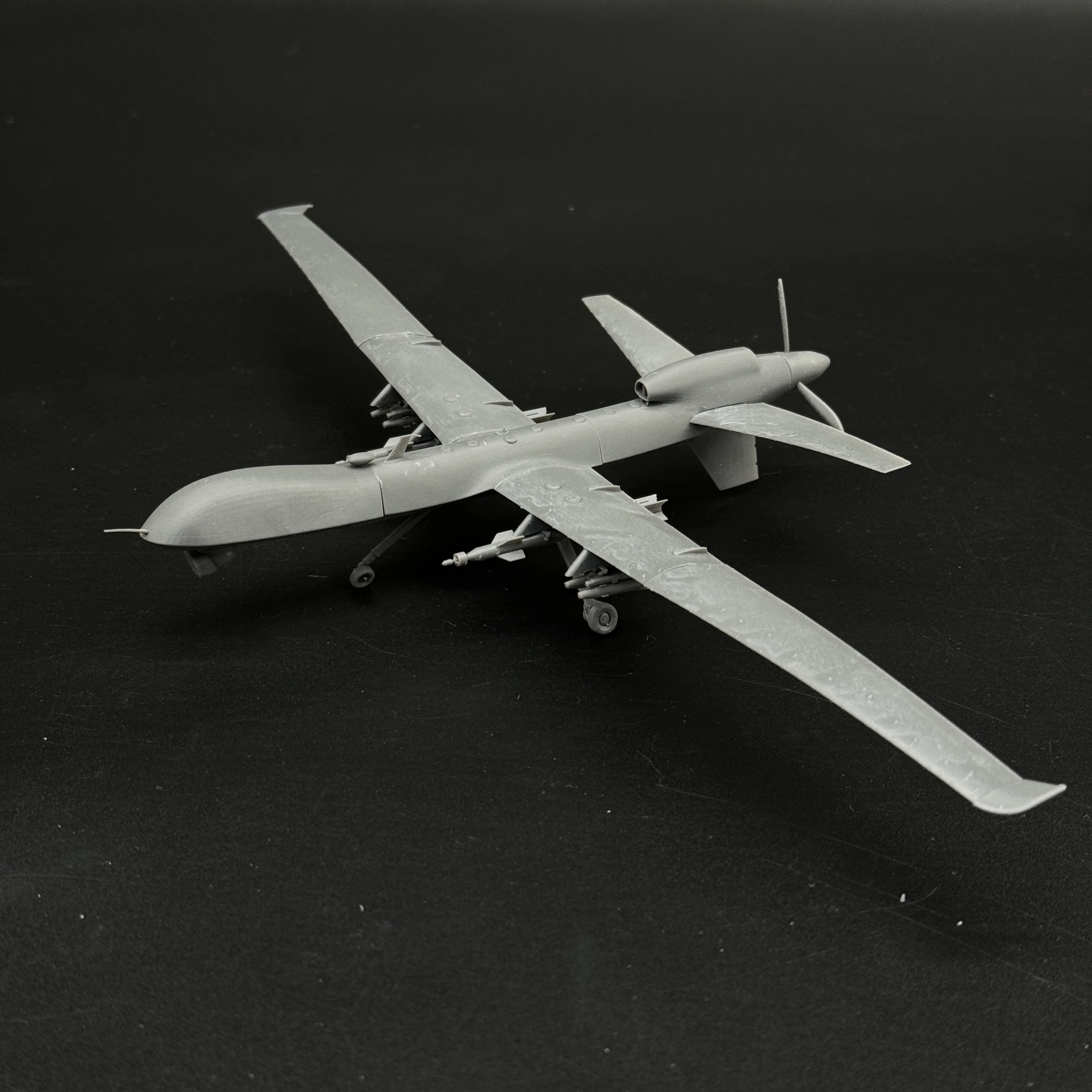 1/72 Scale Model MQ-9 PREDATOR drone Figures Unpainted Diorama Military ...