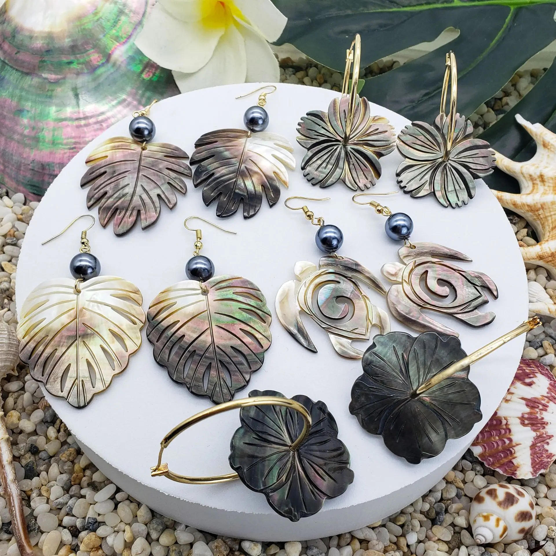 Hawaiian Natural Black Mother of Pearl Shell Monstera Leaf Dangling ...
