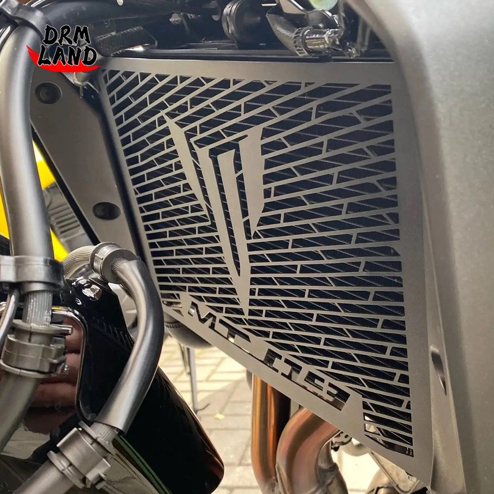 MT09-Radiator-Guard-For-YAMAHA-MT-09-SP-MT-09-FZ09-FZ-09-2021-2022-2023.jpg