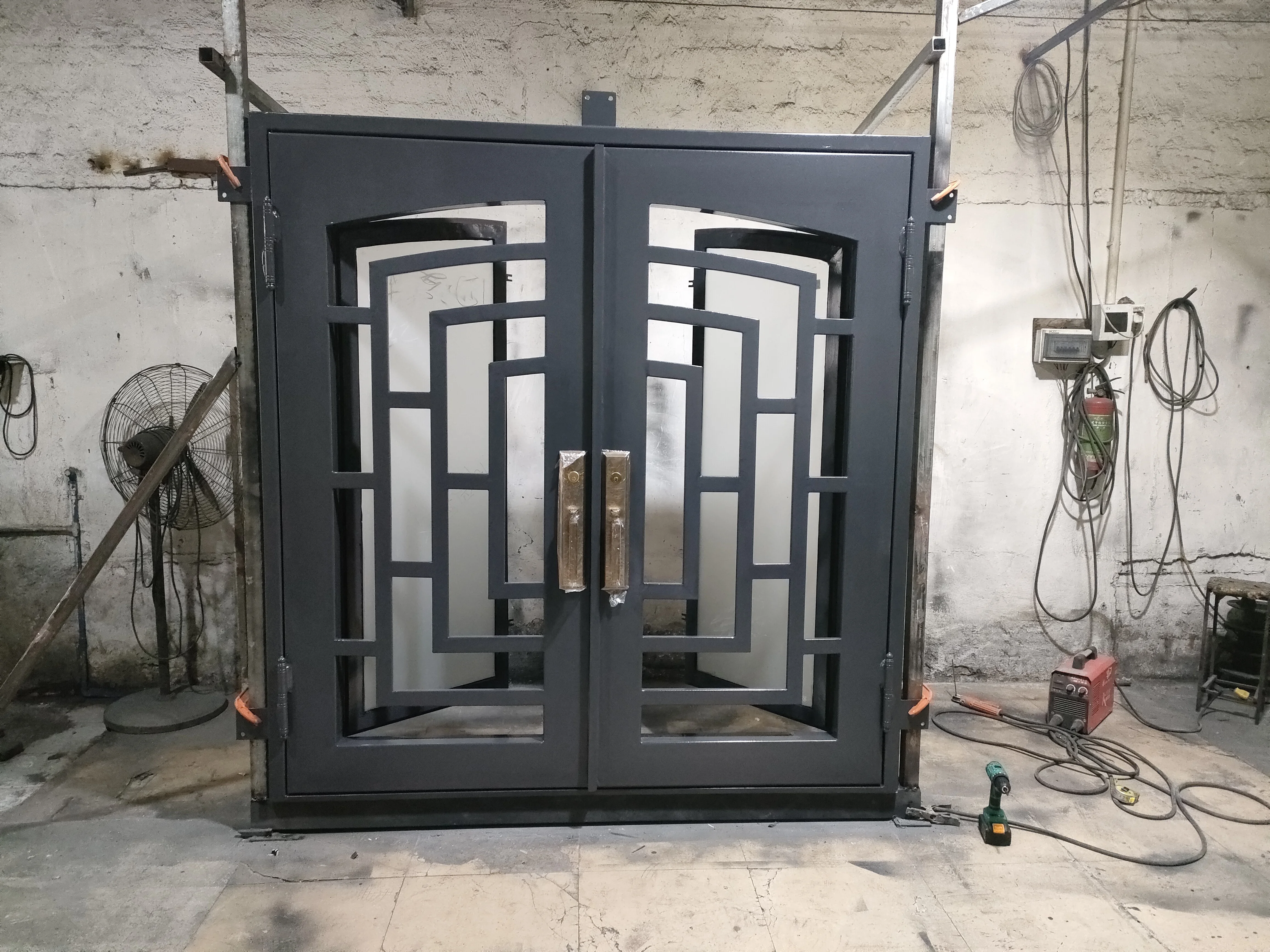 Single Iron Door Designs