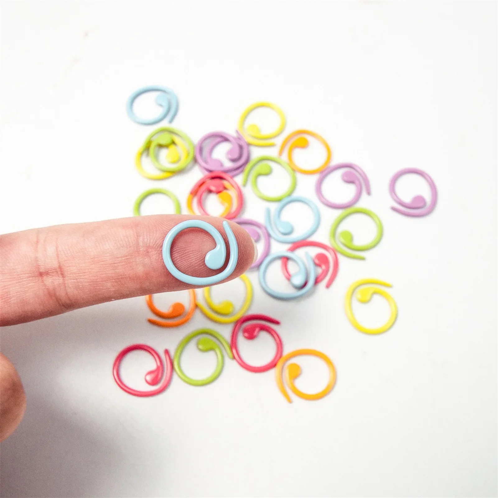 30pcs-Metal-Mark-Circle-Metal-Knitting-Crochet-Locking-Stitch-Markers ...