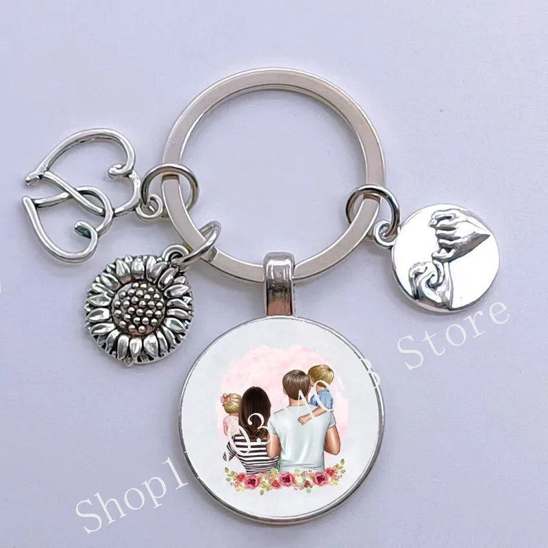 Family Key Chain Super Mom and Dad, Boys and Girls Mother's Day Father ...