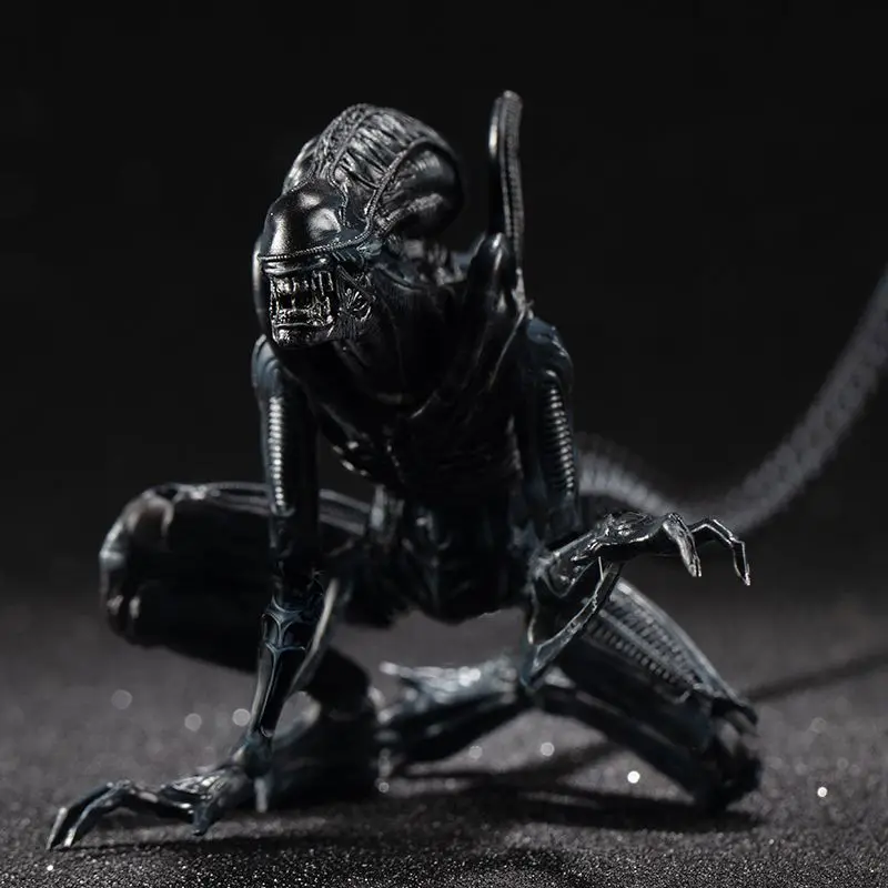 Hiya-Toys-Aliens-Crouching-Alien-Warrior-1-18-Scale-Exquisite-Mini ...