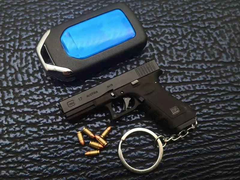 Glock 17 Fidget Toy PUBG Keychain Mini Metal Desert Eagle Glock G17 ...
