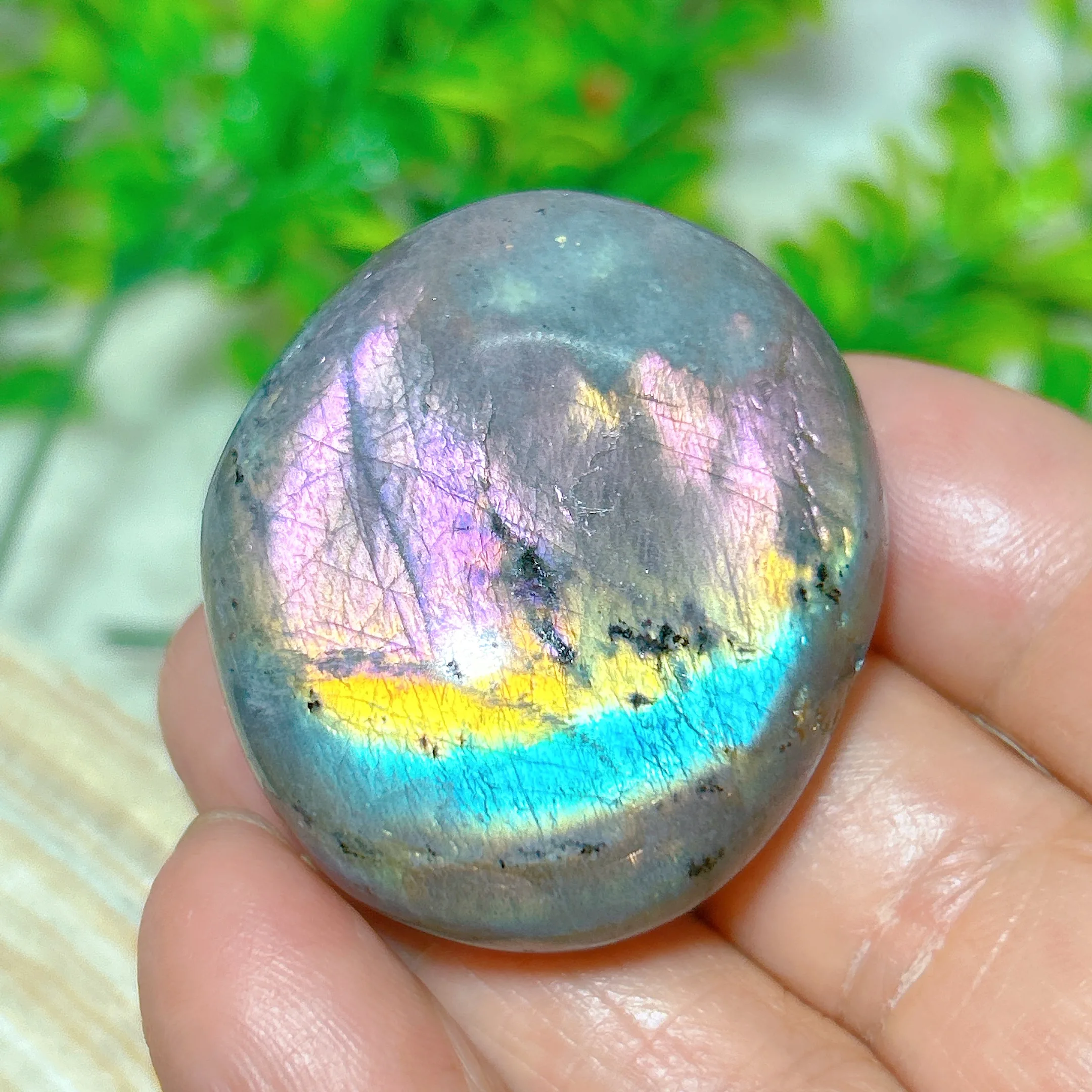 Healing-Natural-Crystals-Flashy-Purple-Labradorite-Palm-Gemstones-High ...