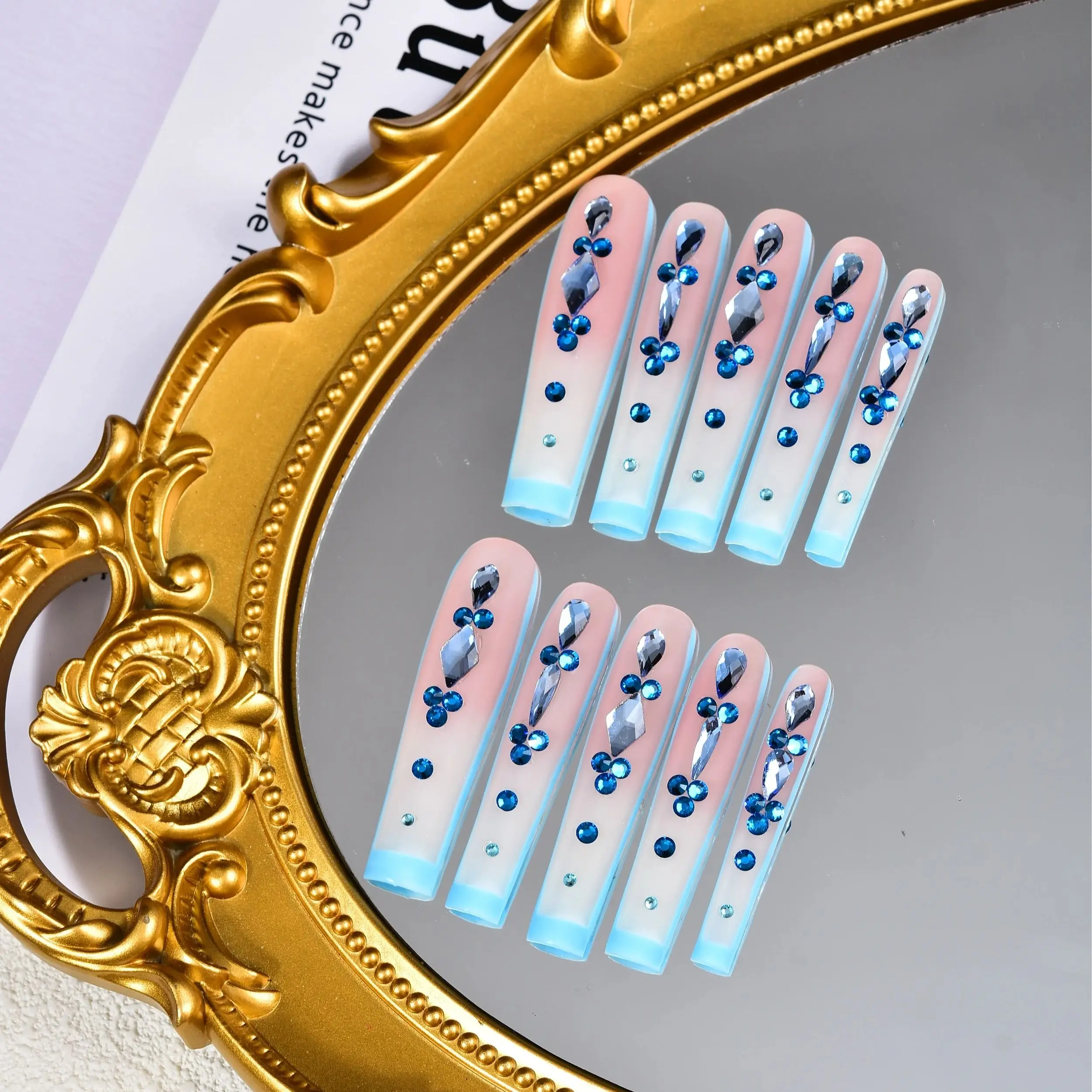 Unhas-posti-as-artesanais-de-strass-azul-design-franc-s-extra-longas ...