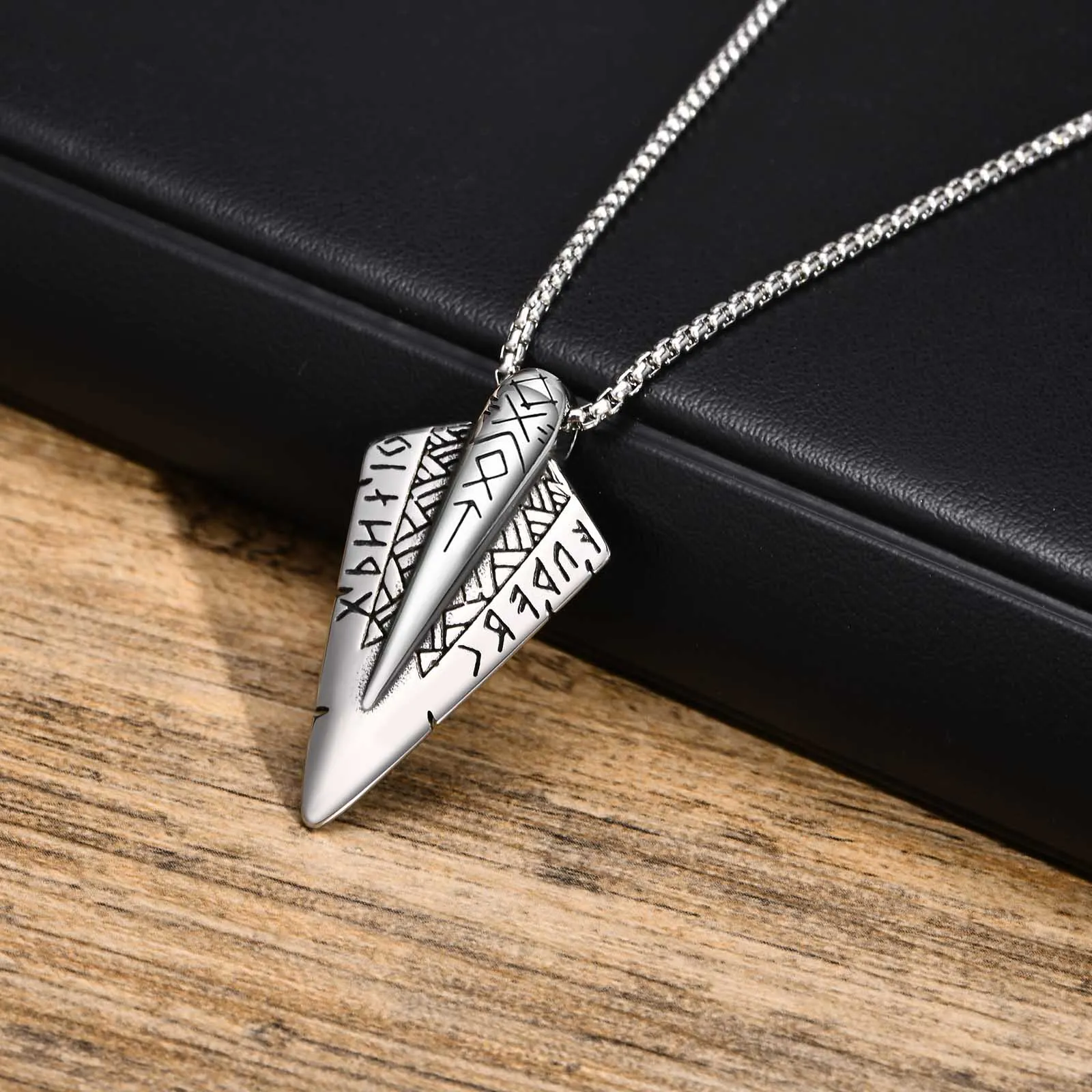 Vnox-Viking-Arrow-Head-Necklaces-for-Men-Stainless-Steel-Spear-Head ...