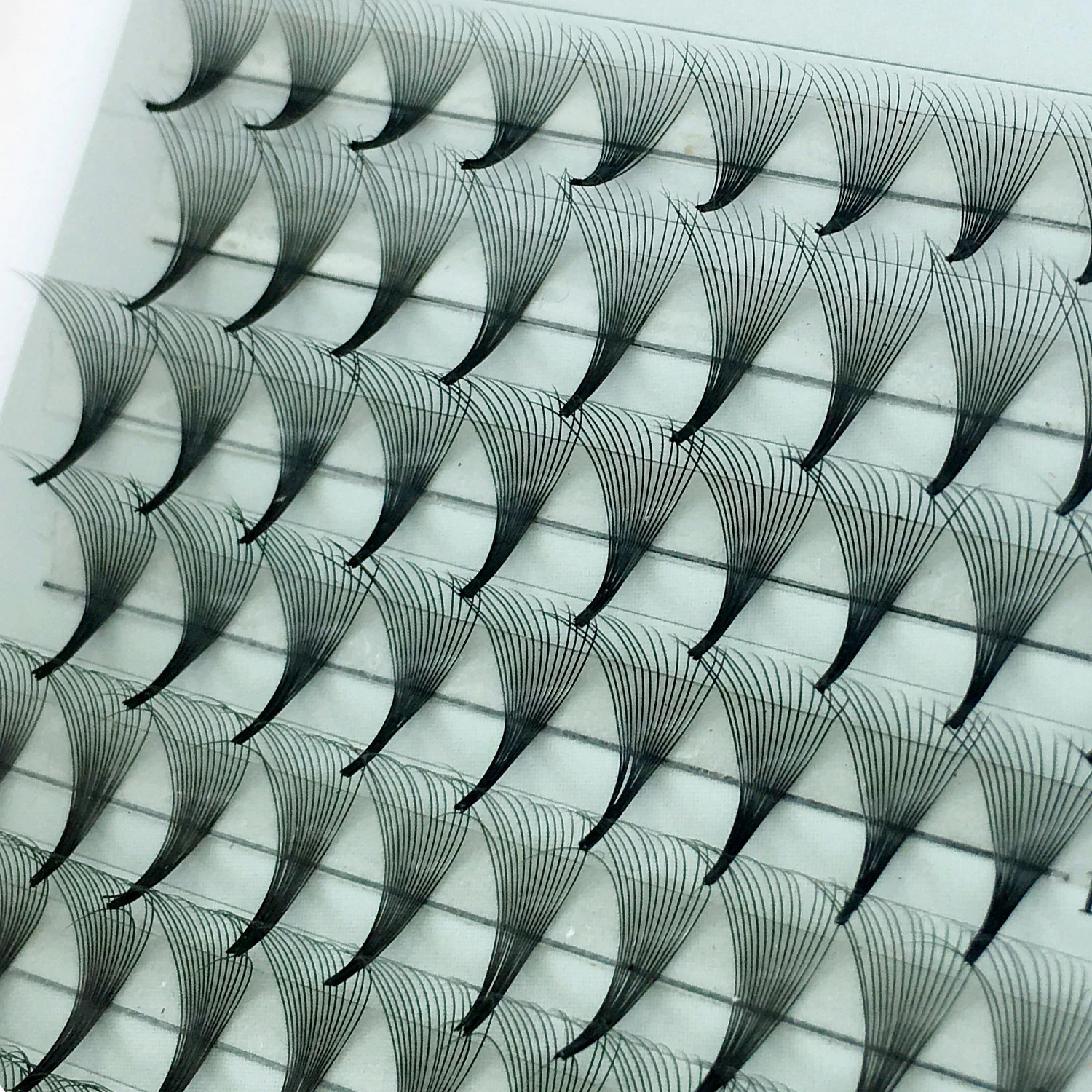 10d Russia Volume Eyelashes Premade Fans Long Stem Eyelash Extensions ...