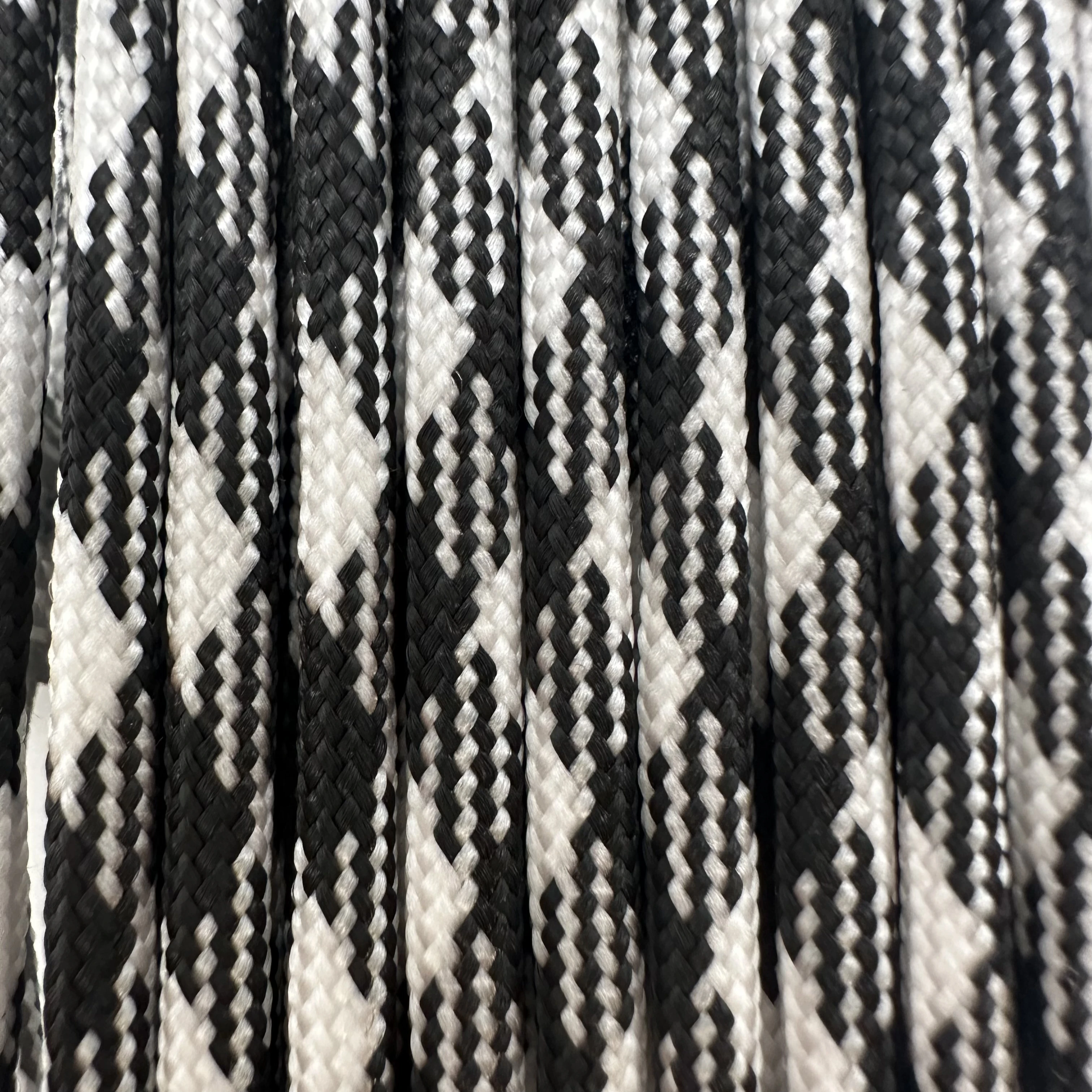 550 Paracord Survival Rope – Outdoor Gear Pro