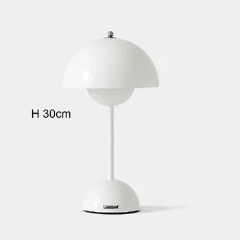 Nordic Table Lamp - Made Minimal