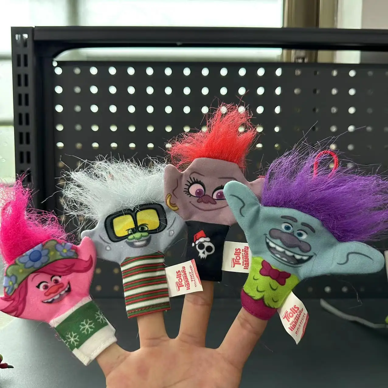 New-2023-Trolls-Holiday-In-Harmony-Finger-Puppet-Guy-Diamond-Poppy ...