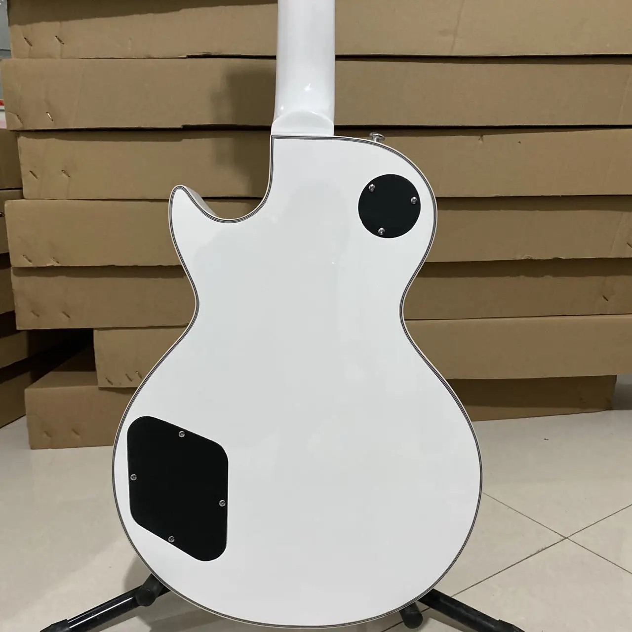 Buckethead Hand Size