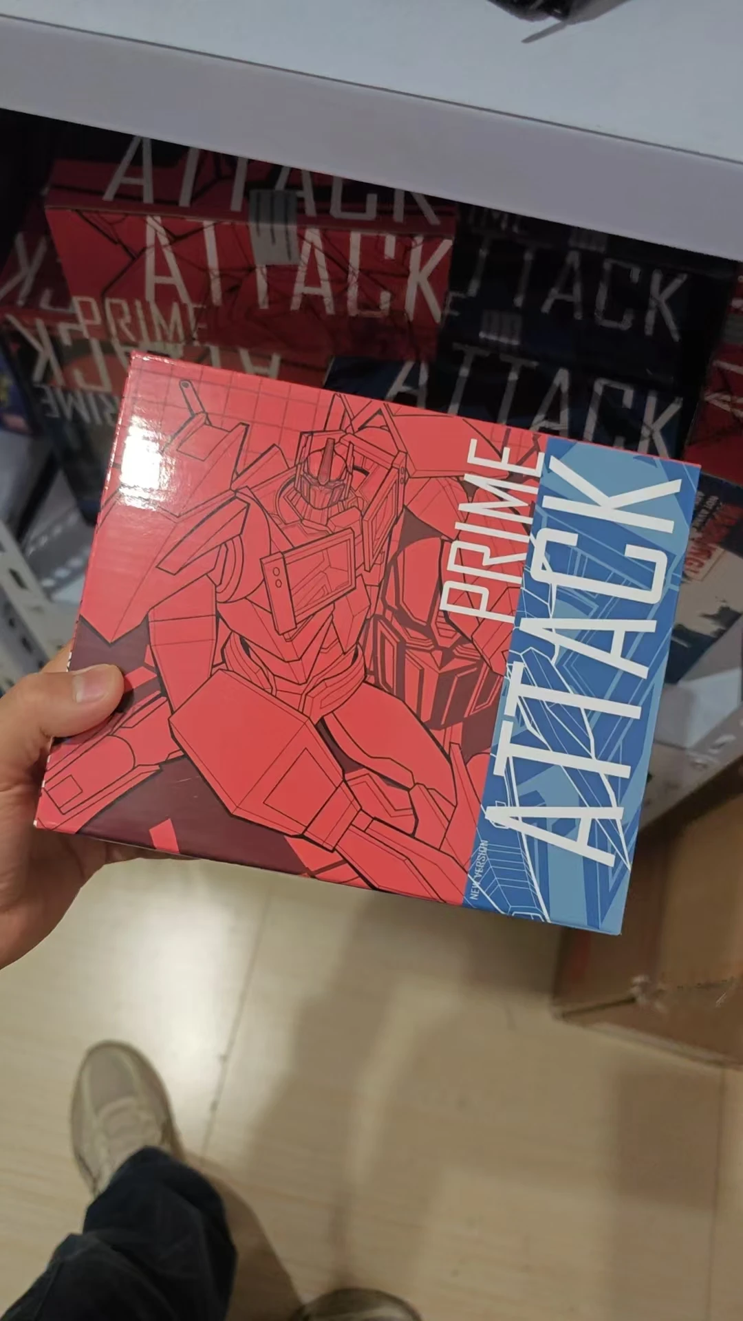 В наличии оригинальные трансформеры APC Apache Optimus Prime ...