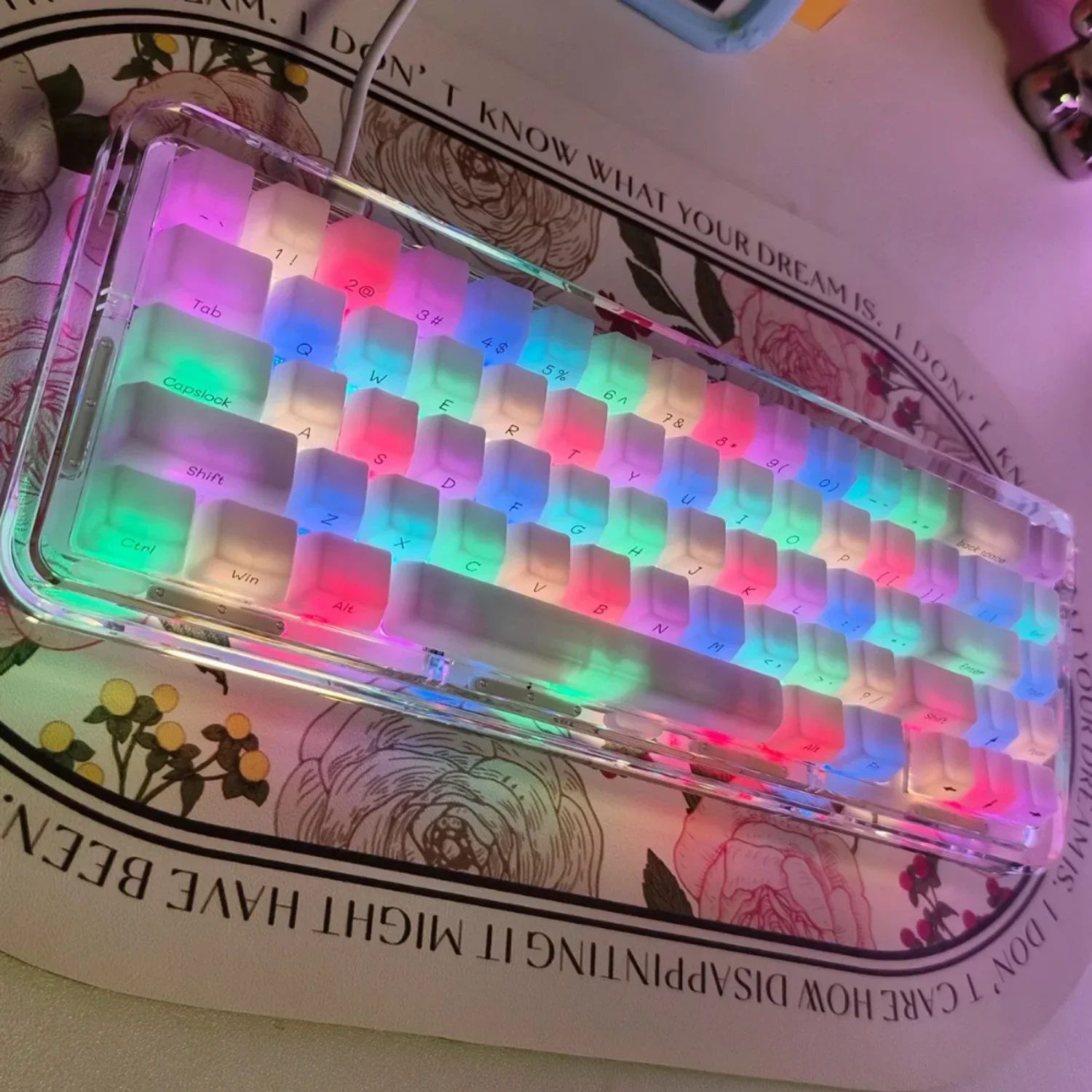 Translucent-Mechanical-Keyboards-White-Keycaps-OEM-Side-engraved-104 ...