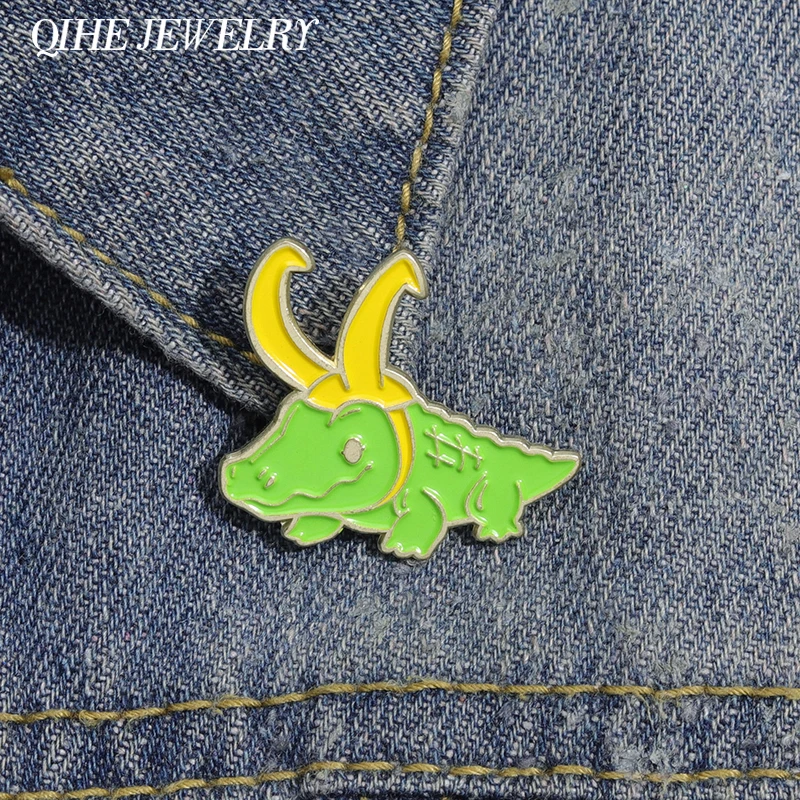 Cartoon-Green-Crocodile-Brooch-Enamel-Pin-Cute-Alligator-Animal-Lapel ...