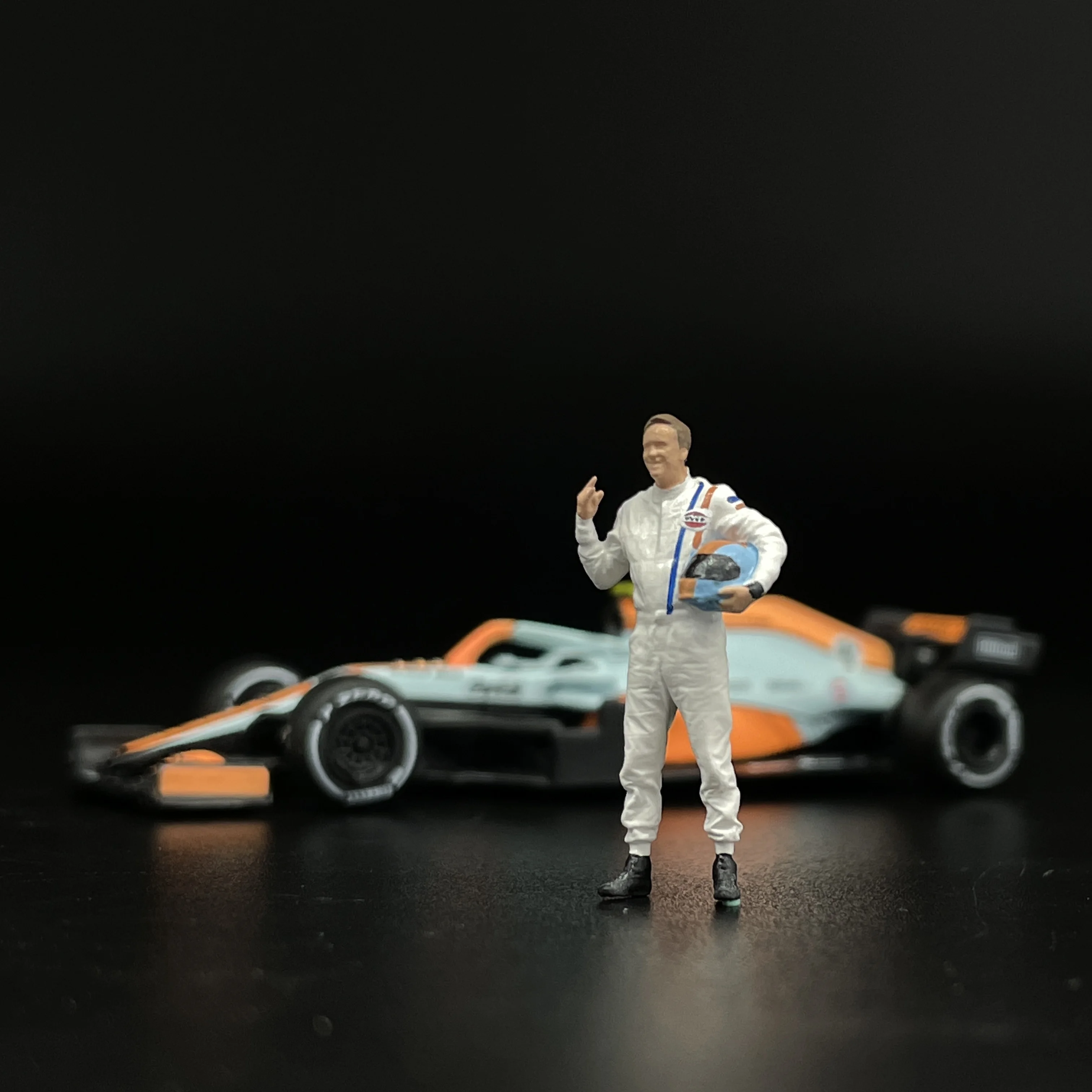 1-64-Scale-Resin-Doll-Model-Gulf-F1-Racing-Suit-Driver-Figures-Diecast ...