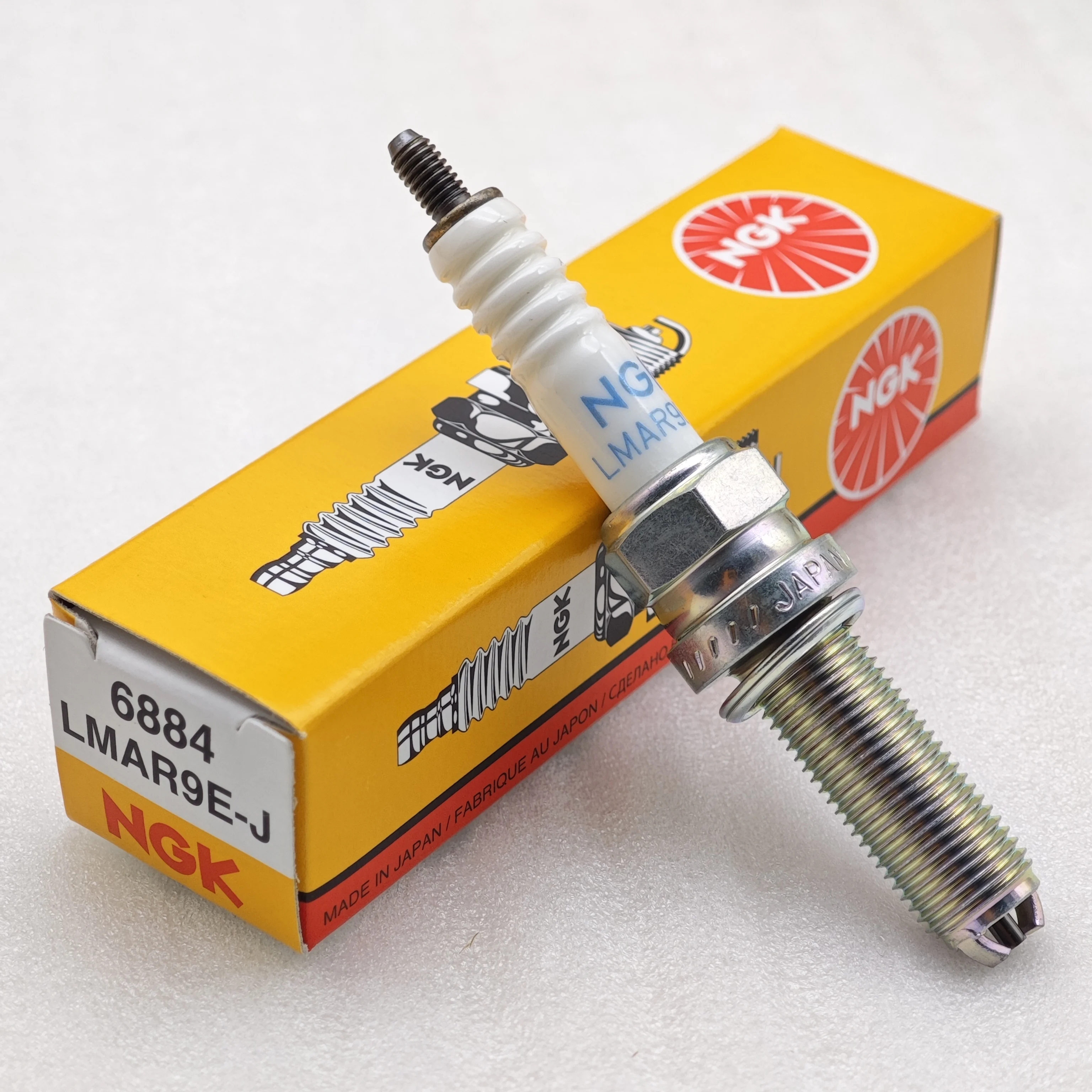 1pcs-4pcs-Original-NGK-Spark-Plug-LMAR9E-J-6884-Suitable-For-HHV-YZF-R1-R6-MT10.jpg