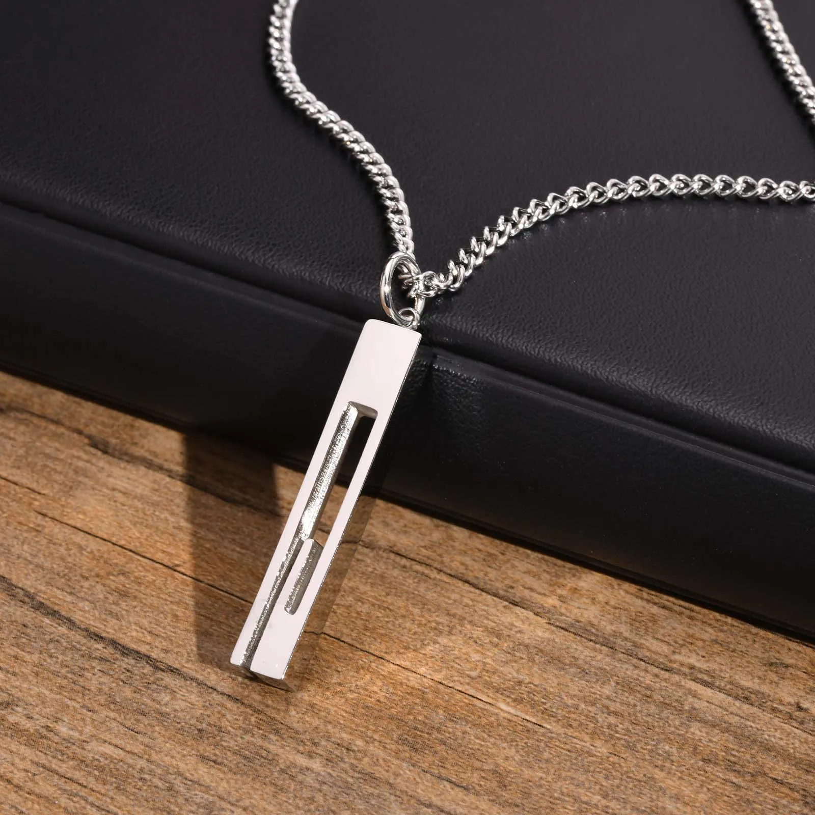 Colares geométricos elegantes da barra de vnox para homens, colar oco ...